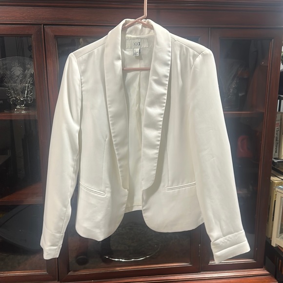 Forever 21 | Jackets & Coats | Buttonless Blazer | Poshmark